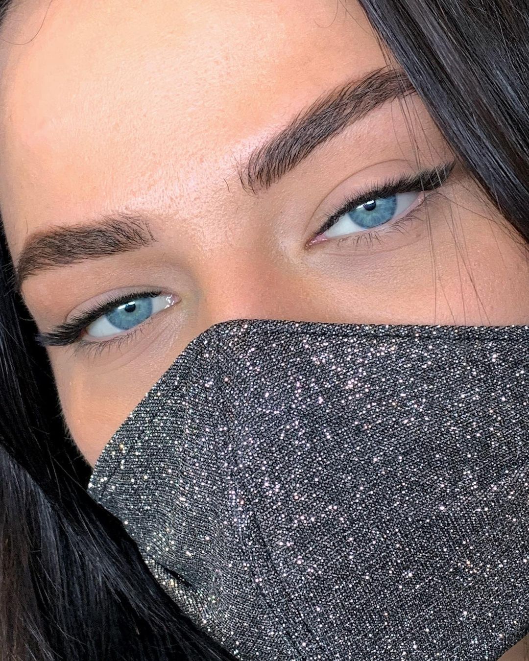 Fox Eye Lash Extensions: What Are They & How to Achieve the Look ...